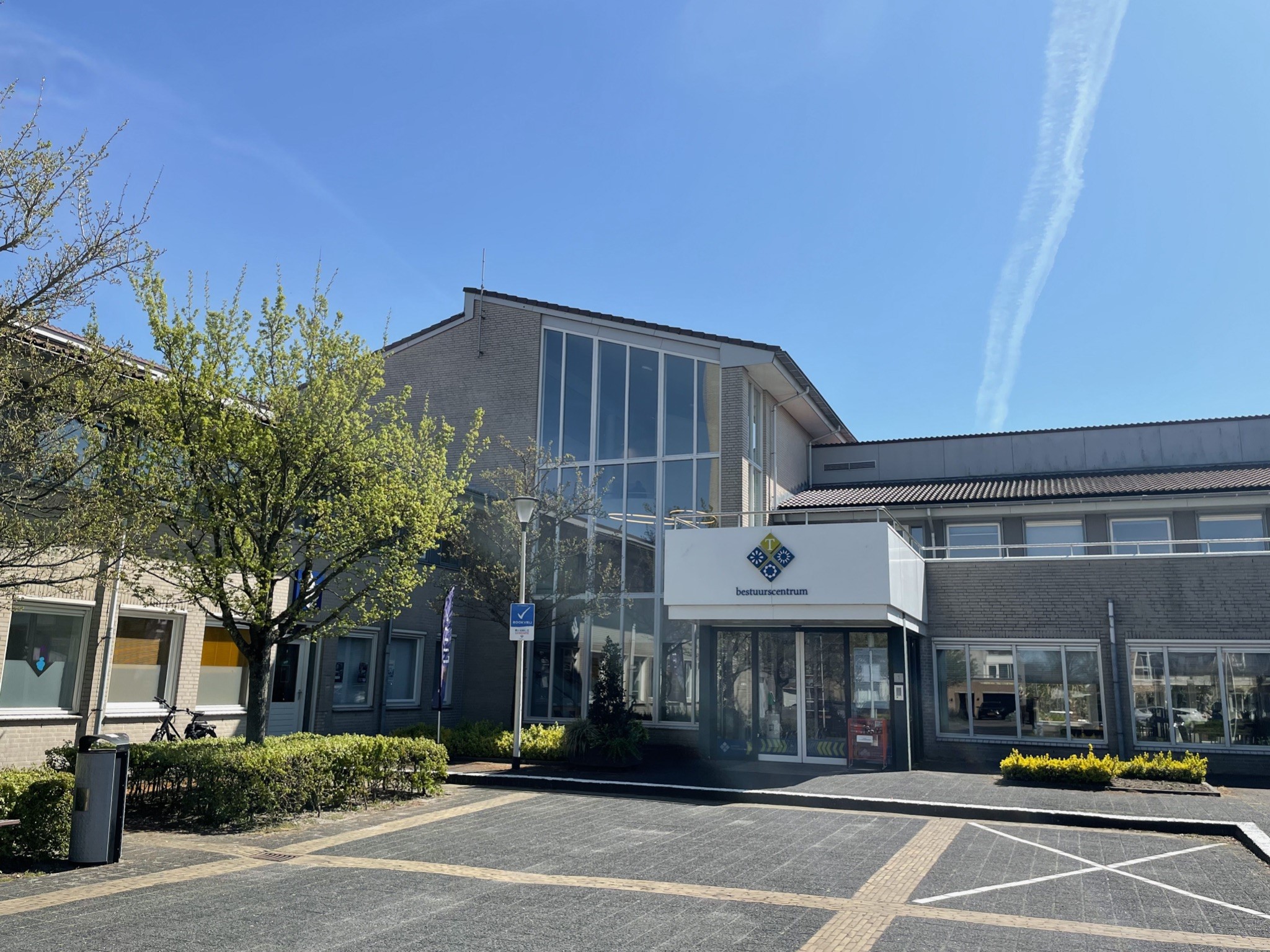 PROJECT WORK BY TEAM HLT SAMEN | SDG House